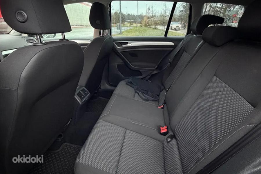 Grey Volkswagen Golf 2018 in Tallinn, with an engine capacity of 0.00 L and mileage of 131 thousand km for 12000 €, photo 7 on AUTOMOTO.COM.LV