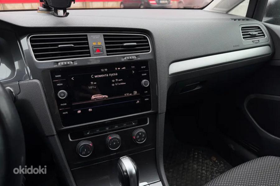 Grey Volkswagen Golf 2018 in Tallinn, with an engine capacity of 0.00 L and mileage of 131 thousand km for 12000 €, photo 8 on AUTOMOTO.COM.LV