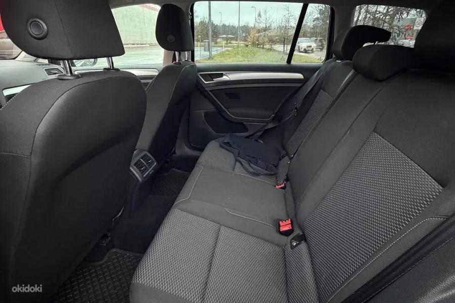 Grey Volkswagen Golf 2018 in Tallinn, with an engine capacity of 0.00 L and mileage of 131 thousand km for 12000 €, photo 18 on AUTOMOTO.COM.LV