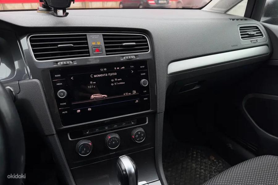 Grey Volkswagen Golf 2018 in Tallinn, with an engine capacity of 0.00 L and mileage of 131 thousand km for 12000 €, photo 19 on AUTOMOTO.COM.LV