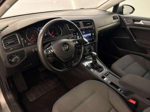 Grey Volkswagen Golf 2018 in Marijampole, with an engine capacity of 1.60 L and mileage of 231 thousand km for 8850 €, photo 3 on AUTOMOTO.COM.LV