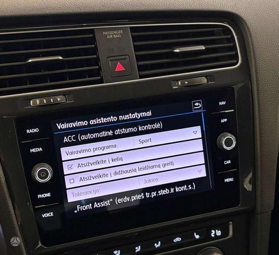 Grey Volkswagen Golf 2018 in Marijampole, with an engine capacity of 1.60 L and mileage of 231 thousand km for 8850 €, photo 8 on AUTOMOTO.COM.LV