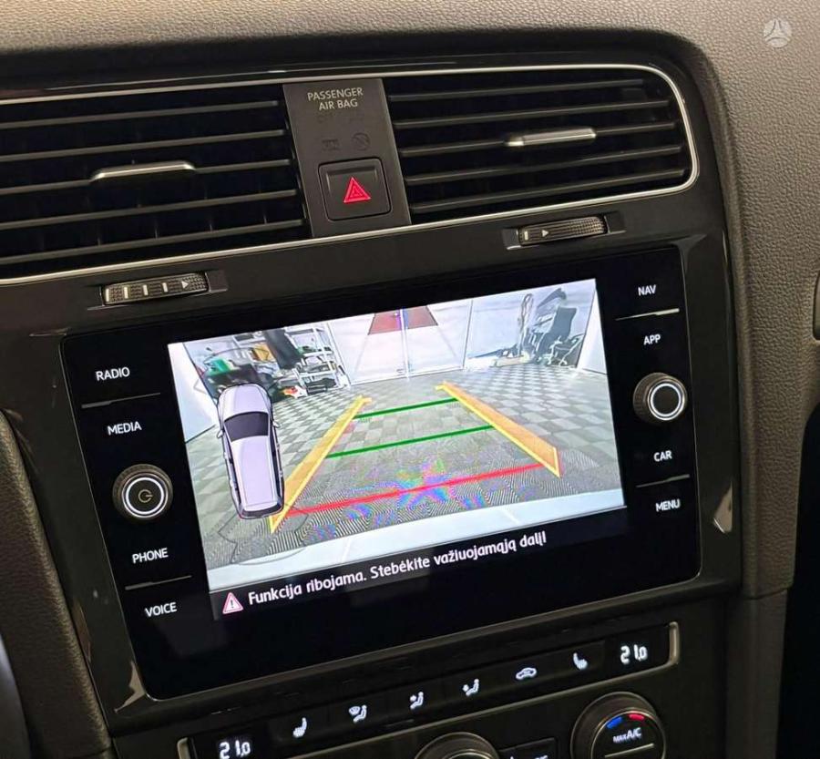 Grey Volkswagen Golf 2018 in Marijampole, with an engine capacity of 1.60 L and mileage of 231 thousand km for 8850 €, photo 11 on AUTOMOTO.COM.LV