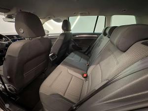 Grey Volkswagen Golf 2018 in Marijampole, with an engine capacity of 1.60 L and mileage of 231 thousand km for 8850 €, photo 23 on AUTOMOTO.COM.LV