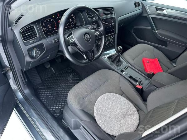 Pelēks Volkswagen Golf 2018 Cēsis, ar dzinēja tilpumu 1.50 L un nobraukumu 116 tūkst. km par 14500 €, foto 4 vietnē AUTOMOTO.COM.LV