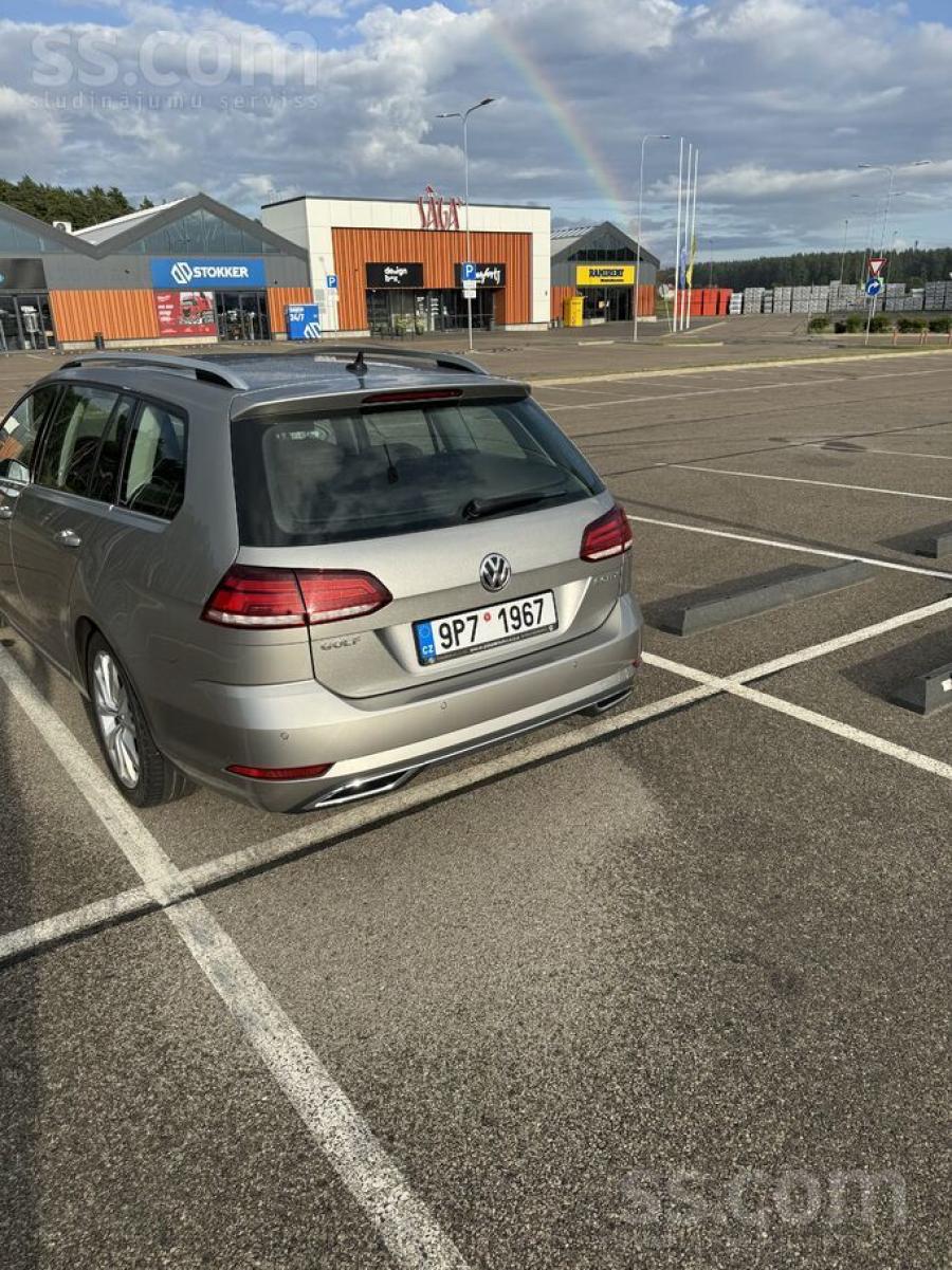 Grey Volkswagen Golf 2018 in Riga, with an engine capacity of 2.00 L and mileage of 292 thousand km for 12100 €, photo 5 on AUTOMOTO.COM.LV