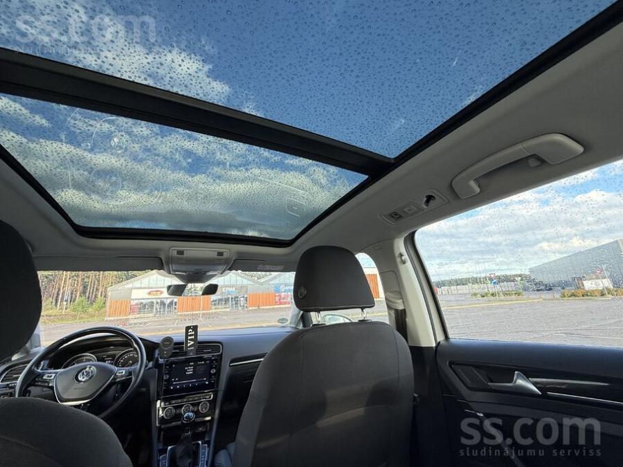 Grey Volkswagen Golf 2018 in Riga, with an engine capacity of 2.00 L and mileage of 292 thousand km for 12100 €, photo 7 on AUTOMOTO.COM.LV