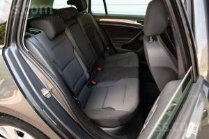 Pelēks Volkswagen Golf 2018 Rīga, ar dzinēja tilpumu 1.60 L un nobraukumu 237 tūkst. km par 10650 €, foto 8 vietnē AUTOMOTO.COM.LV
