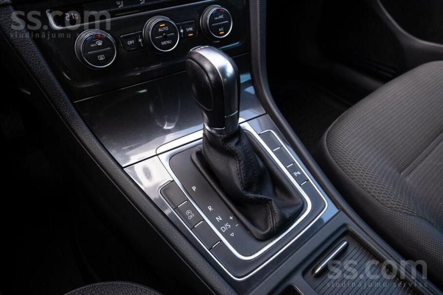 Pelēks Volkswagen Golf 2018 Rīga, ar dzinēja tilpumu 1.60 L un nobraukumu 237 tūkst. km par 10650 €, foto 16 vietnē AUTOMOTO.COM.LV