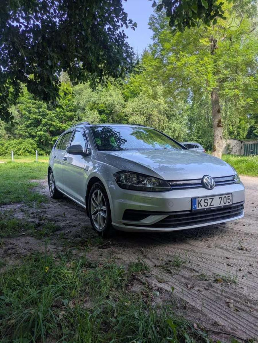 Pelēks Volkswagen Golf 2018 Viļņa, ar dzinēja tilpumu 1.50 L un nobraukumu 167 tūkst. km par 9500 €, foto 3 vietnē AUTOMOTO.COM.LV