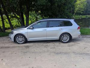 Pelēks Volkswagen Golf 2018 Viļņa, ar dzinēja tilpumu 1.50 L un nobraukumu 167 tūkst. km par 9500 €, foto 5 vietnē AUTOMOTO.COM.LV