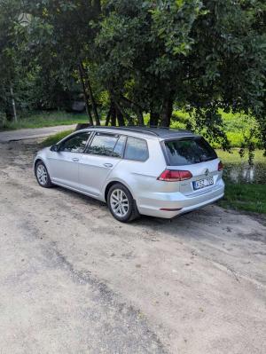 Pelēks Volkswagen Golf 2018 Viļņa, ar dzinēja tilpumu 1.50 L un nobraukumu 167 tūkst. km par 9500 €, foto 6 vietnē AUTOMOTO.COM.LV