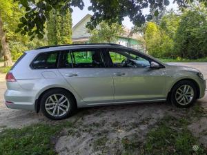 Pelēks Volkswagen Golf 2018 Viļņa, ar dzinēja tilpumu 1.50 L un nobraukumu 167 tūkst. km par 9500 €, foto 8 vietnē AUTOMOTO.COM.LV