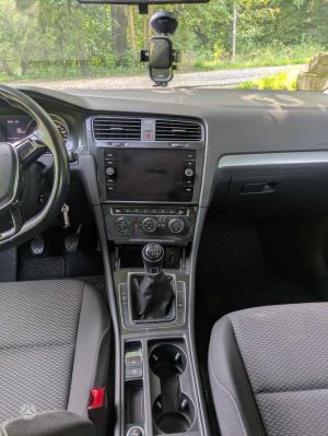 Pelēks Volkswagen Golf 2018 Viļņa, ar dzinēja tilpumu 1.50 L un nobraukumu 167 tūkst. km par 9500 €, foto 15 vietnē AUTOMOTO.COM.LV