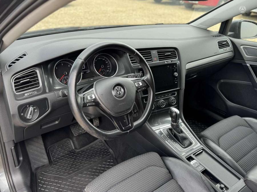 Pelēks Volkswagen Golf 2018 Šauļi, ar dzinēja tilpumu 1.60 L un nobraukumu 178 tūkst. km par 8999 €, foto 11 vietnē AUTOMOTO.COM.LV
