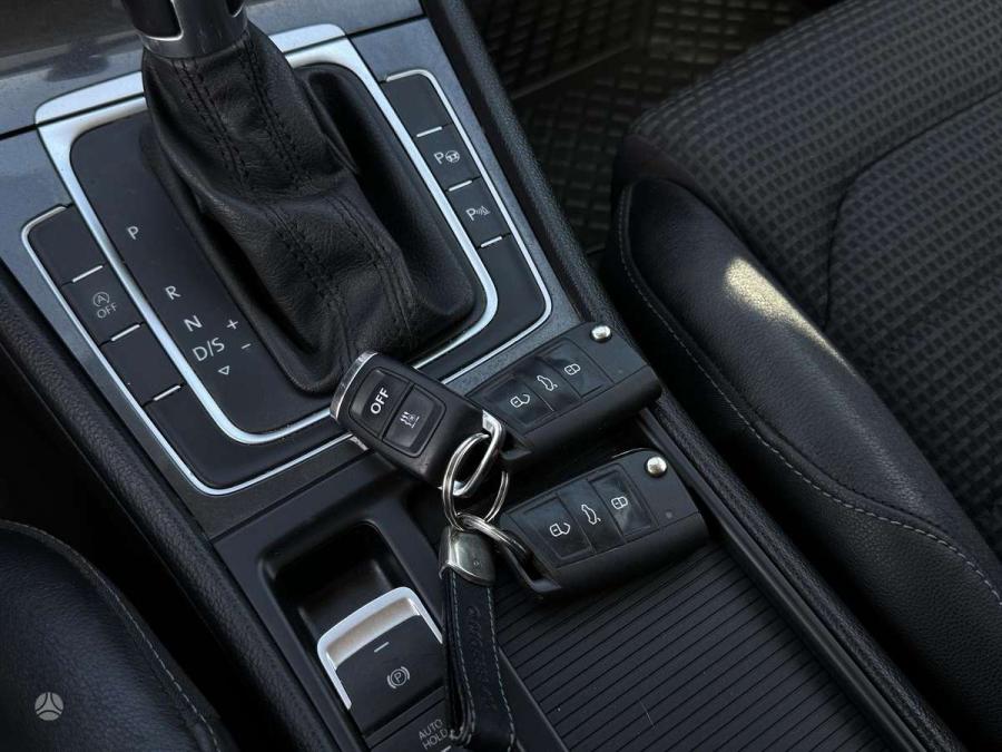 Pelēks Volkswagen Golf 2018 Šauļi, ar dzinēja tilpumu 1.60 L un nobraukumu 178 tūkst. km par 8999 €, foto 30 vietnē AUTOMOTO.COM.LV