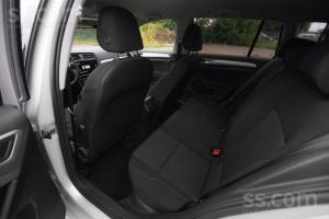 Grey Volkswagen Golf 2018 in Riga, with an engine capacity of 1.60 L and mileage of 189 thousand km for 9600 €, photo 7 on AUTOMOTO.COM.LV