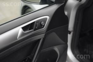 Grey Volkswagen Golf 2018 in Riga, with an engine capacity of 1.60 L and mileage of 189 thousand km for 9600 €, photo 14 on AUTOMOTO.COM.LV