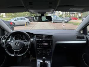 Grey Volkswagen Golf 2018 in Riga, with an engine capacity of 1.60 L and mileage of 269 thousand km for 5990 €, photo 6 on AUTOMOTO.COM.LV
