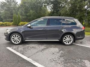 Grey Volkswagen Golf 2018 in Rakvere, with an engine capacity of 2.00 L and mileage of 275 thousand km for 10999 €, photo 9 on AUTOMOTO.COM.LV