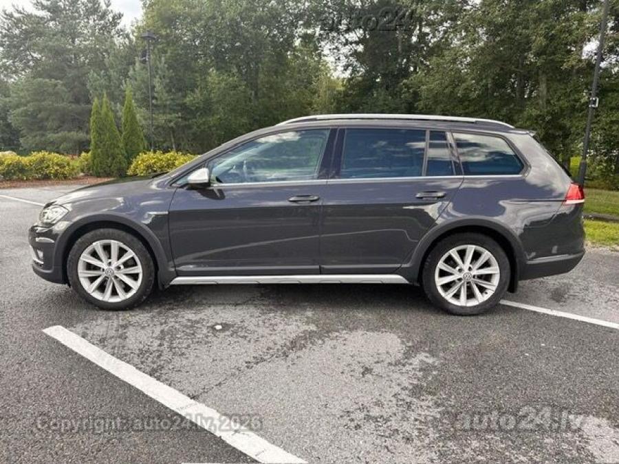 Grey Volkswagen Golf 2018 in Rakvere, with an engine capacity of 2.00 L and mileage of 275 thousand km for 10999 €, photo 9 on AUTOMOTO.COM.LV