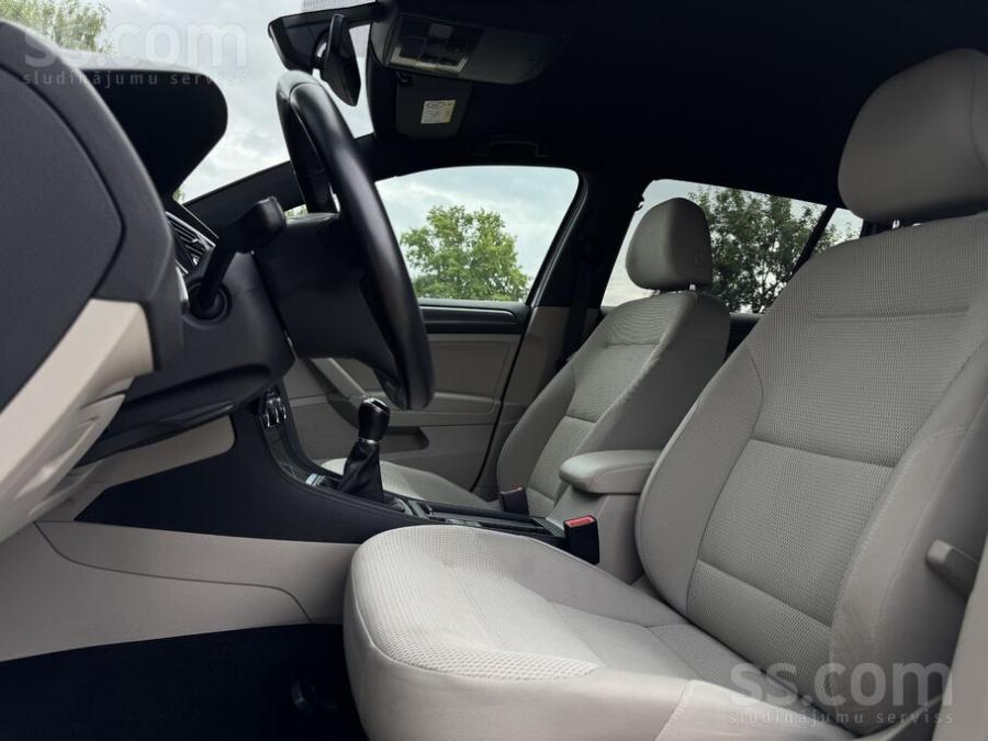 Pelēks Volkswagen Golf 2018 Valmiera, ar dzinēja tilpumu 1.50 L un nobraukumu 140 tūkst. km par 9900 €, foto 8 vietnē AUTOMOTO.COM.LV