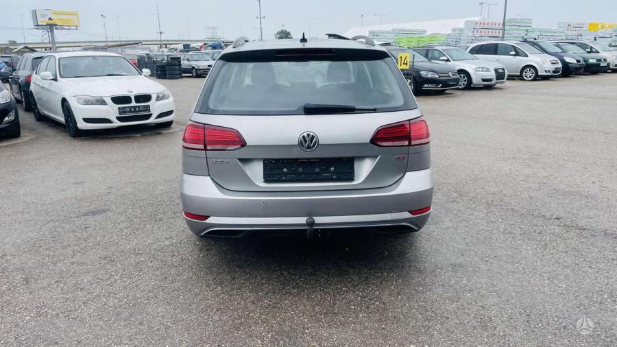 Pelēks Volkswagen Golf 2018 Marijampole, ar dzinēja tilpumu 1.60 L un nobraukumu 300 tūkst. km par 8650 €, foto 7 vietnē AUTOMOTO.COM.LV