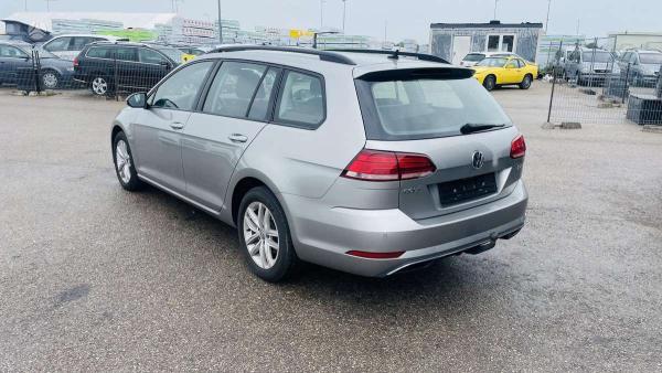 Pelēks Volkswagen Golf 2018 Marijampole, ar dzinēja tilpumu 1.60 L un nobraukumu 300 tūkst. km par 8650 €, foto 7 vietnē AUTOMOTO.COM.LV
