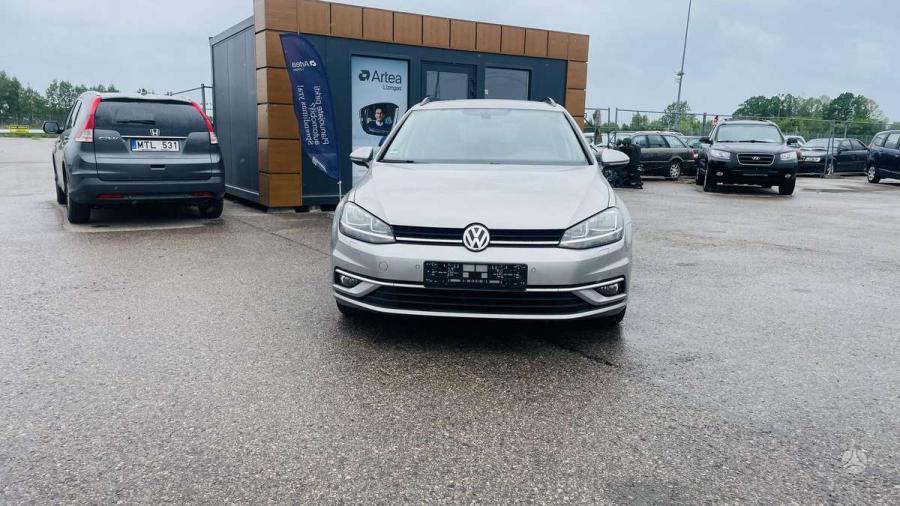 Pelēks Volkswagen Golf 2018 Marijampole, ar dzinēja tilpumu 1.60 L un nobraukumu 300 tūkst. km par 8650 €, foto 10 vietnē AUTOMOTO.COM.LV