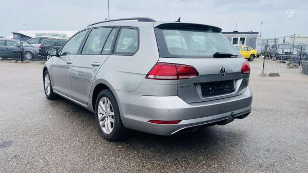 Pelēks Volkswagen Golf 2018 Marijampole, ar dzinēja tilpumu 1.60 L un nobraukumu 300 tūkst. km par 8650 €, foto 10 vietnē AUTOMOTO.COM.LV