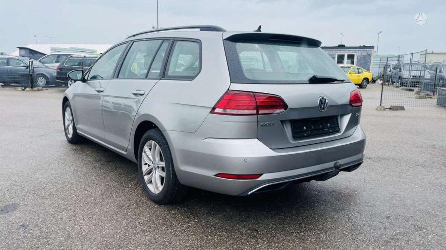 Pelēks Volkswagen Golf 2018 Marijampole, ar dzinēja tilpumu 1.60 L un nobraukumu 300 tūkst. km par 8650 €, foto 11 vietnē AUTOMOTO.COM.LV