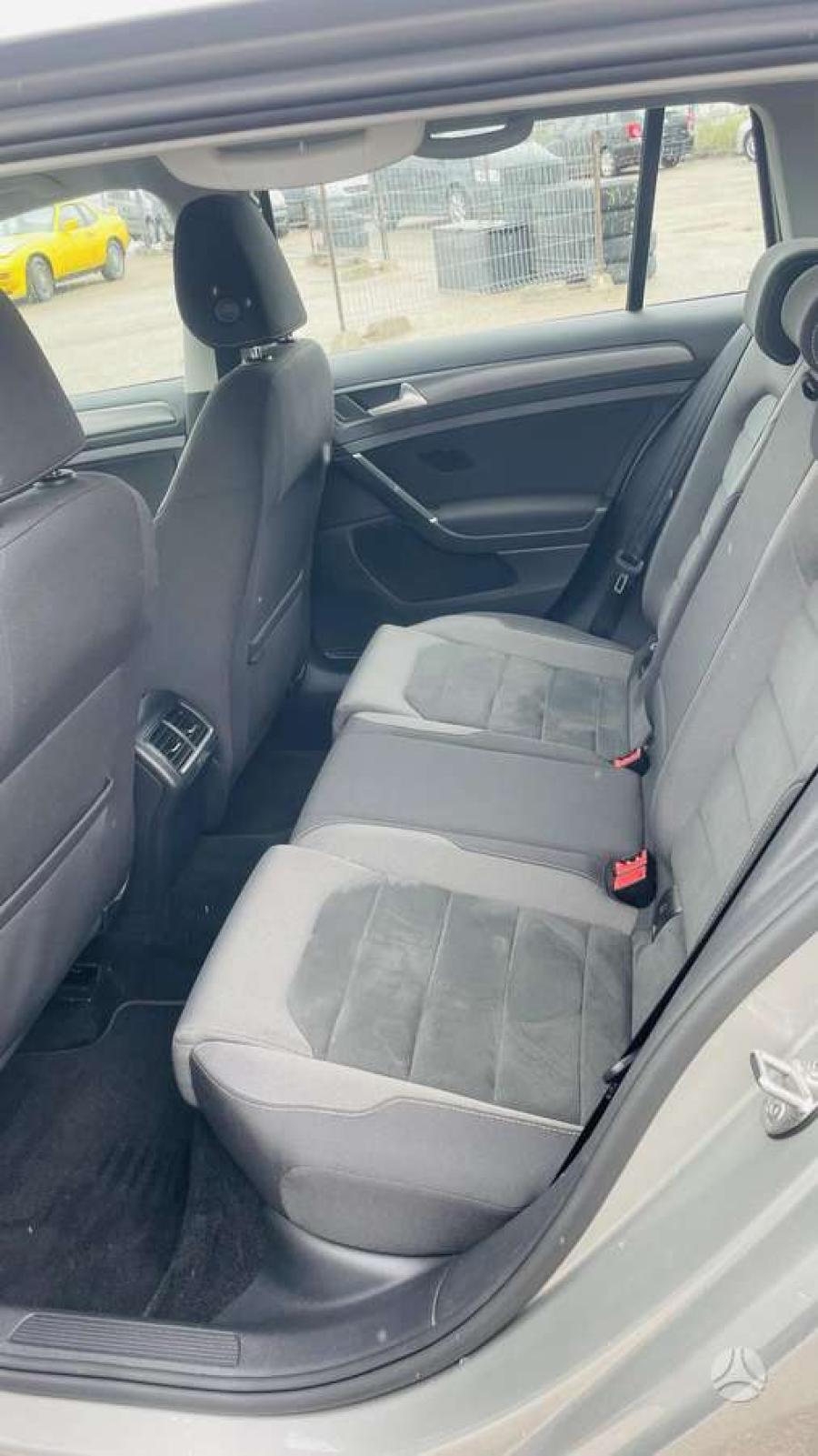 Pelēks Volkswagen Golf 2018 Marijampole, ar dzinēja tilpumu 1.60 L un nobraukumu 300 tūkst. km par 8650 €, foto 12 vietnē AUTOMOTO.COM.LV