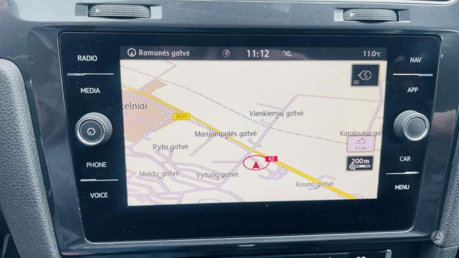 Pelēks Volkswagen Golf 2018 Marijampole, ar dzinēja tilpumu 1.60 L un nobraukumu 300 tūkst. km par 8650 €, foto 26 vietnē AUTOMOTO.COM.LV