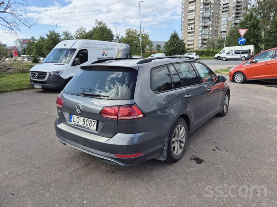 Pelēks Volkswagen Golf 2018 Rīga, ar dzinēja tilpumu 1.50 L un nobraukumu 119 tūkst. km par 10990 €, foto 7 vietnē AUTOMOTO.COM.LV