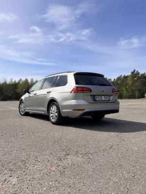 Grey Volkswagen Golf 2018 in Klaipeda, with an engine capacity of 1.40 L and mileage of 336 thousand km for 6700 €, photo 6 on AUTOMOTO.COM.LV