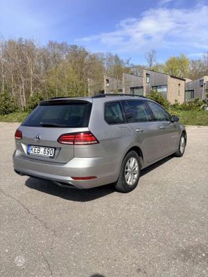 Grey Volkswagen Golf 2018 in Klaipeda, with an engine capacity of 1.40 L and mileage of 336 thousand km for 6700 €, photo 7 on AUTOMOTO.COM.LV