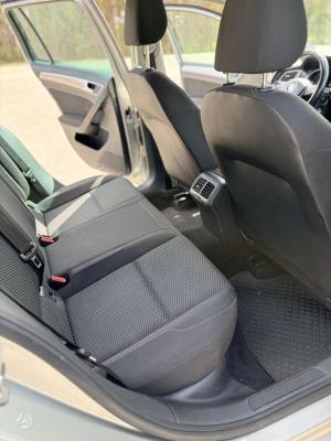 Grey Volkswagen Golf 2018 in Klaipeda, with an engine capacity of 1.40 L and mileage of 336 thousand km for 6700 €, photo 9 on AUTOMOTO.COM.LV