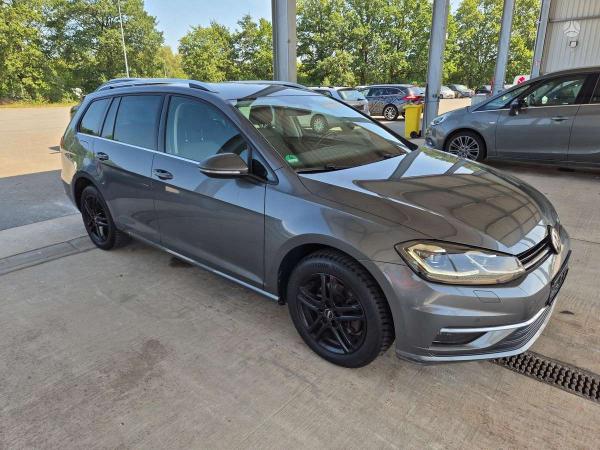 Grey Volkswagen Golf 2018 in Kaunas, with an engine capacity of 1.50 L and mileage of 160 thousand km for 12500 €, photo 1 on AUTOMOTO.COM.LV