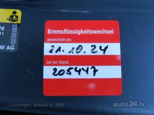 Grey Volkswagen Golf 2018 in Viljandi, with an engine capacity of 1.60 L and mileage of 223 thousand km for 8490 €, photo 15 on AUTOMOTO.COM.LV