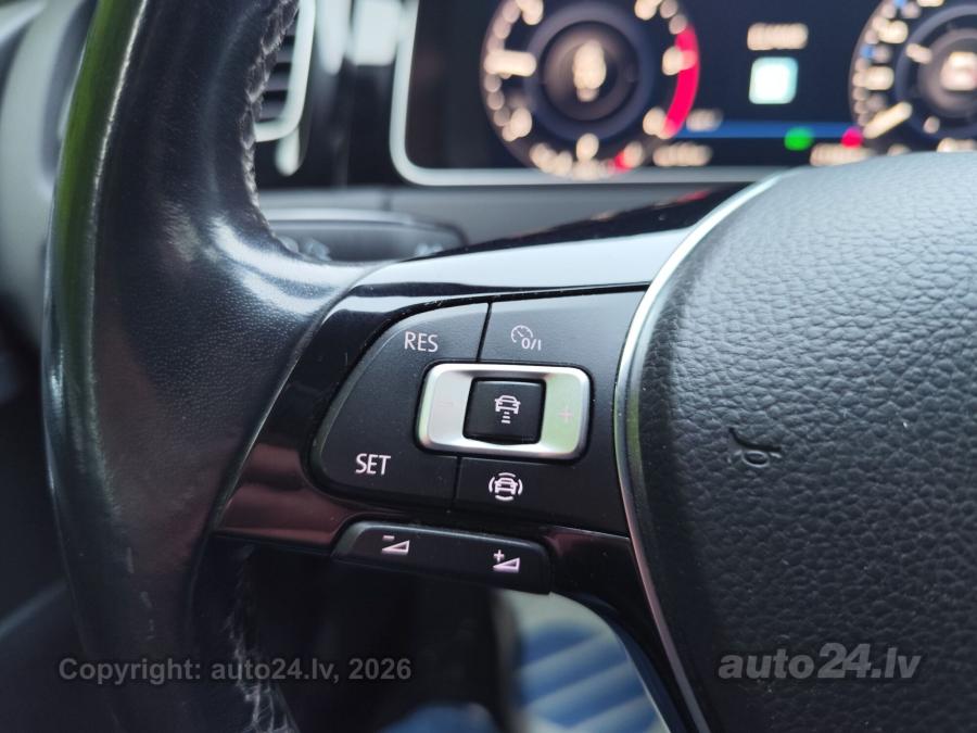 Pelēks Volkswagen Golf 2018 Paide, ar dzinēja tilpumu 1.60 L un nobraukumu 214 tūkst. km par 8990 €, foto 23 vietnē AUTOMOTO.COM.LV