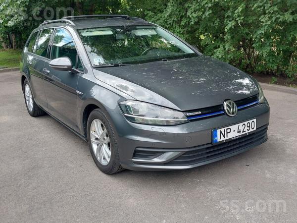 Grey Volkswagen Golf 2019 in Riga, with an engine capacity of 1.50 L and mileage of 151 thousand km for 10650 €, photo 2 on AUTOMOTO.COM.LV