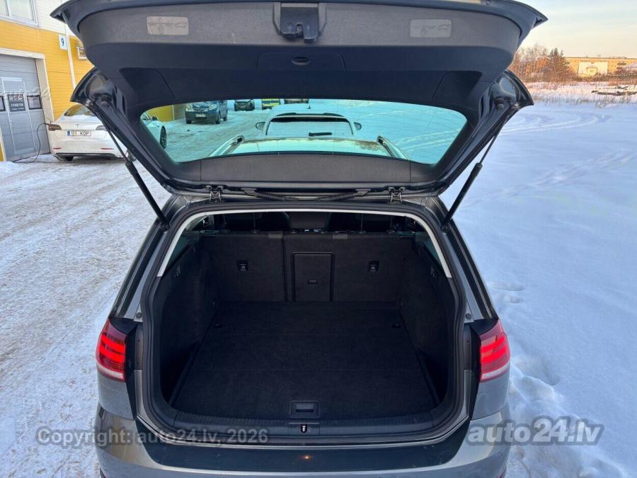 Grey Volkswagen Golf 2019 in Viljandi, with an engine capacity of 1.60 L and mileage of 85 thousand km for 13600 €, photo 16 on AUTOMOTO.COM.LV
