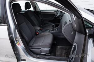 Grey Volkswagen Golf 2019 in Riga, with an engine capacity of 1.50 L and mileage of 131 thousand km for 12195 €, photo 6 on AUTOMOTO.COM.LV