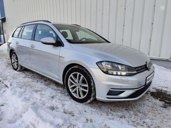 Grey Volkswagen Golf 2019 in Vilnius, with an engine capacity of 1.50 L and mileage of 101 thousand km for 11950 €, photo 3 on AUTOMOTO.COM.LV