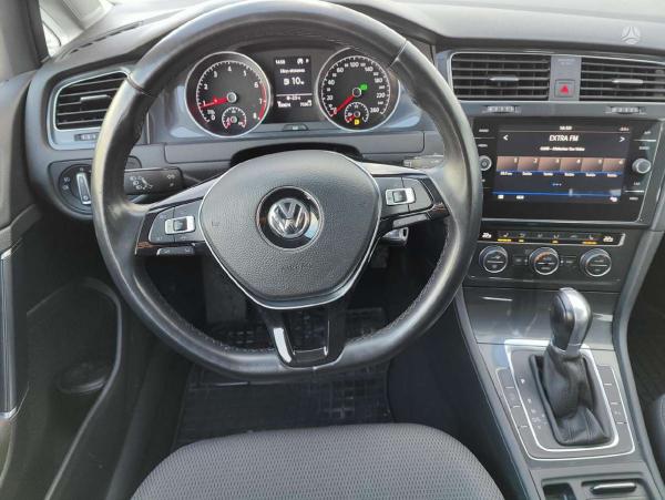 Grey Volkswagen Golf 2019 in Vilnius, with an engine capacity of 1.50 L and mileage of 101 thousand km for 11950 €, photo 10 on AUTOMOTO.COM.LV