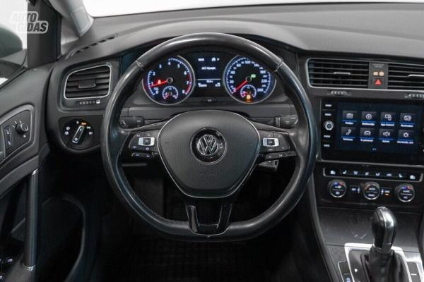 Pelēks Volkswagen Golf 2019 Viļņa, ar dzinēja tilpumu 1.50 L un nobraukumu 134 tūkst. km par 13000 €, foto 10 vietnē AUTOMOTO.COM.LV