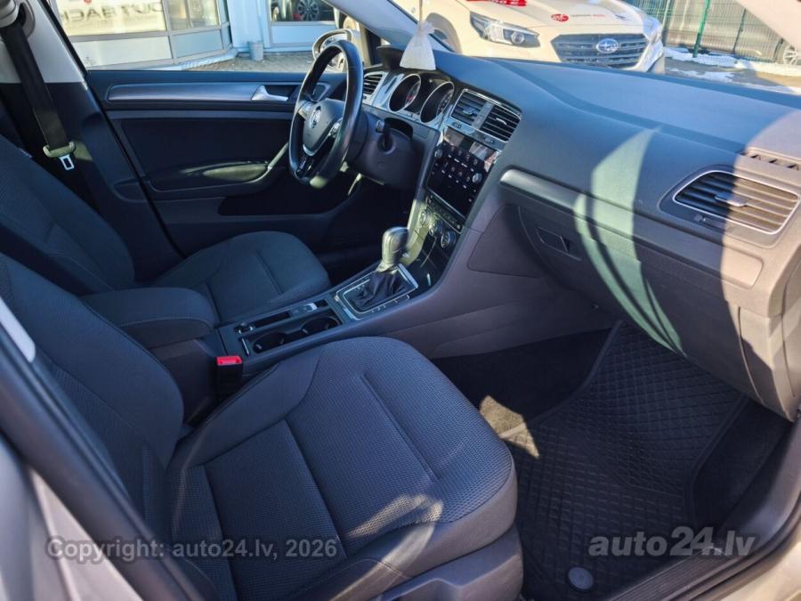 Grey Volkswagen Golf 2019 in Parnu, with an engine capacity of 1.50 L and mileage of 131 thousand km for 11900 €, photo 5 on AUTOMOTO.COM.LV