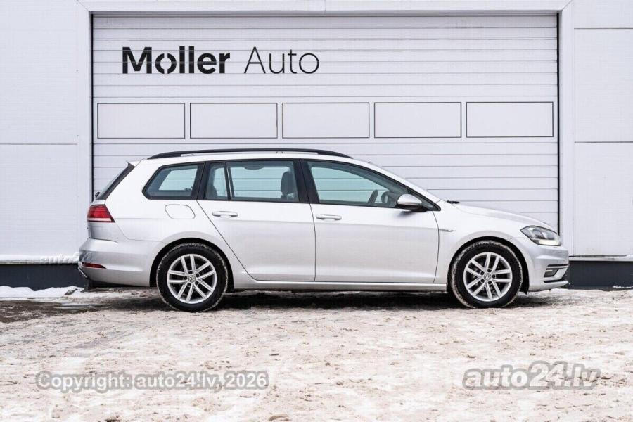 Grey Volkswagen Golf 2019 in Riga, with an engine capacity of 1.50 L and mileage of 123 thousand km for 13578 €, photo 5 on AUTOMOTO.COM.LV