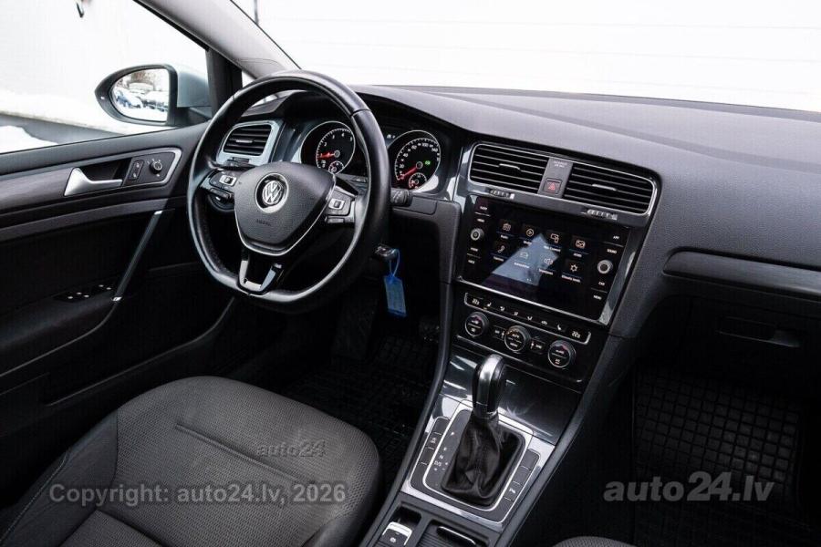 Grey Volkswagen Golf 2019 in Riga, with an engine capacity of 1.50 L and mileage of 123 thousand km for 13578 €, photo 8 on AUTOMOTO.COM.LV