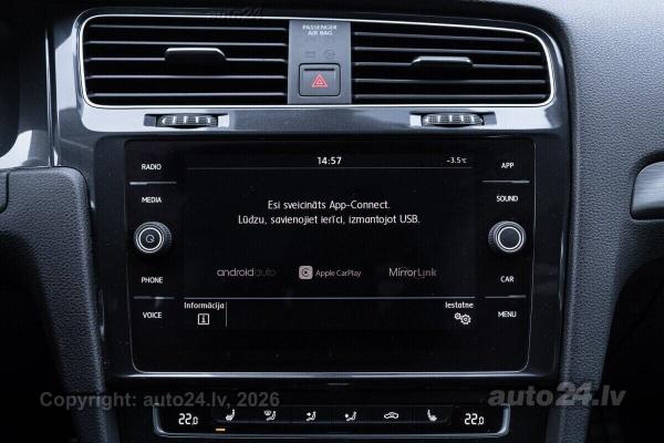 Grey Volkswagen Golf 2019 in Riga, with an engine capacity of 1.50 L and mileage of 123 thousand km for 13578 €, photo 11 on AUTOMOTO.COM.LV